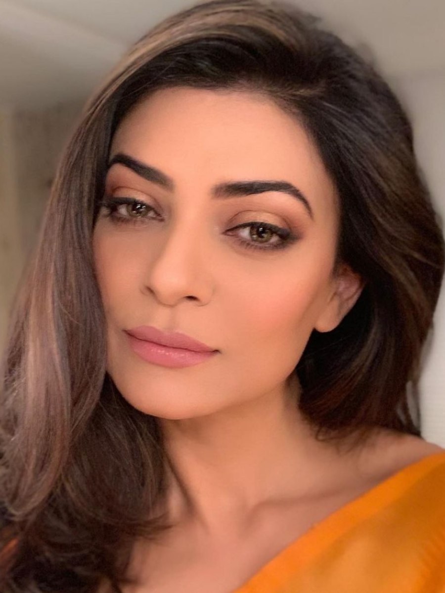 Lipstick shades every girl must have ft. Sushmita Sen | Zoom TV