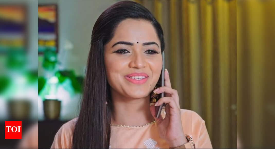 Karthika Deepam preview: Monitha hatches a plan to distract Karthik ...