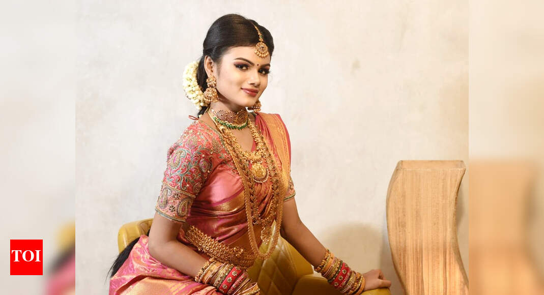 Here's how Akshitha Ashok's family celebrated her 18th birthday; watch ...