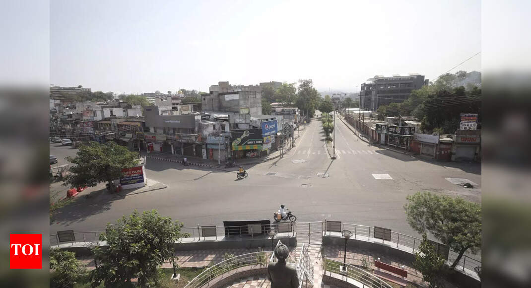 Janta Stays Indoors Amid New Curbs | Ranchi News - Times of India