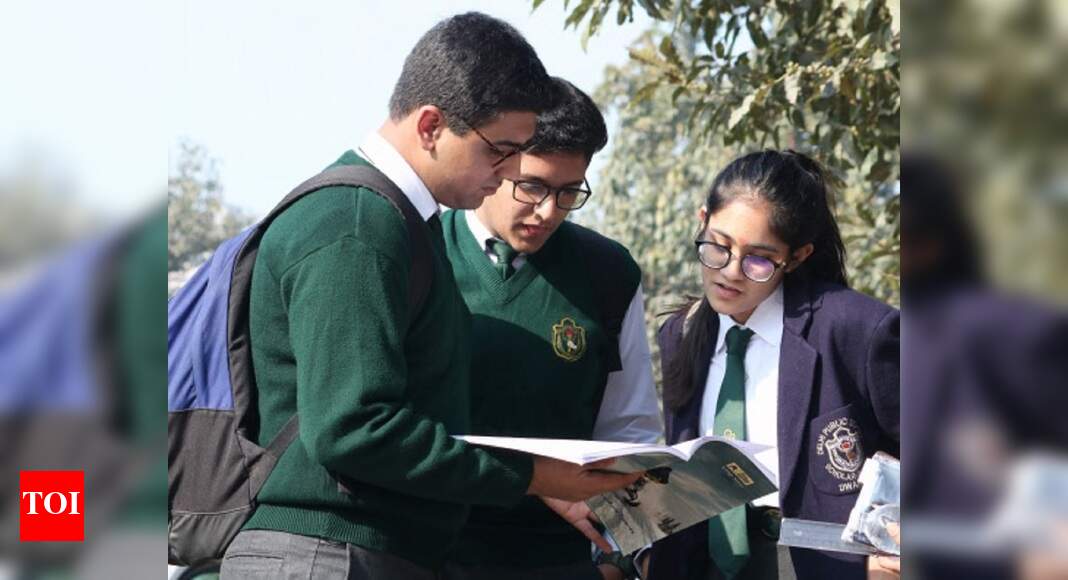 Cbse 12 Date Sheet 2021: Class XII students demand CBSE to at least ...