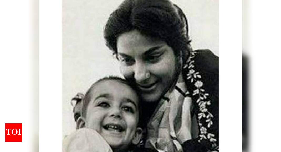 Sanjay Dutt remembers mother Nargis Dutt on her death anniversary: Not ...