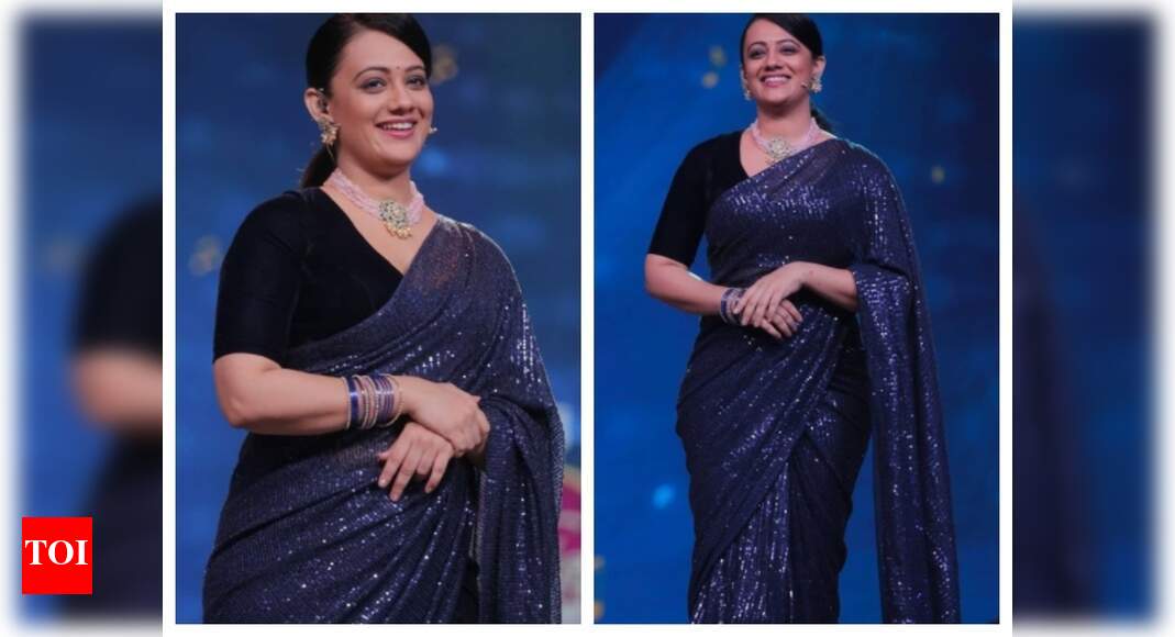 This picture of Spruha Joshi in a stunning sequin saree will drive away ...