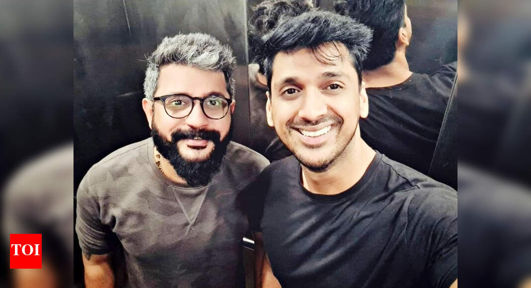 Arnaav and Isvar Raghunathan enjoy a reunion - Times of India