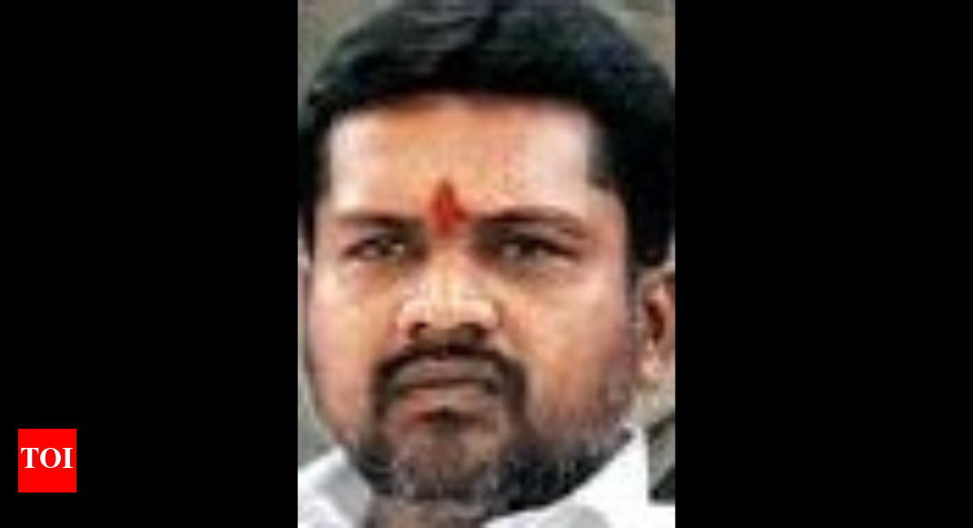 Putta Madhu traced to Bhimavaram, held | Hyderabad News - Times of India
