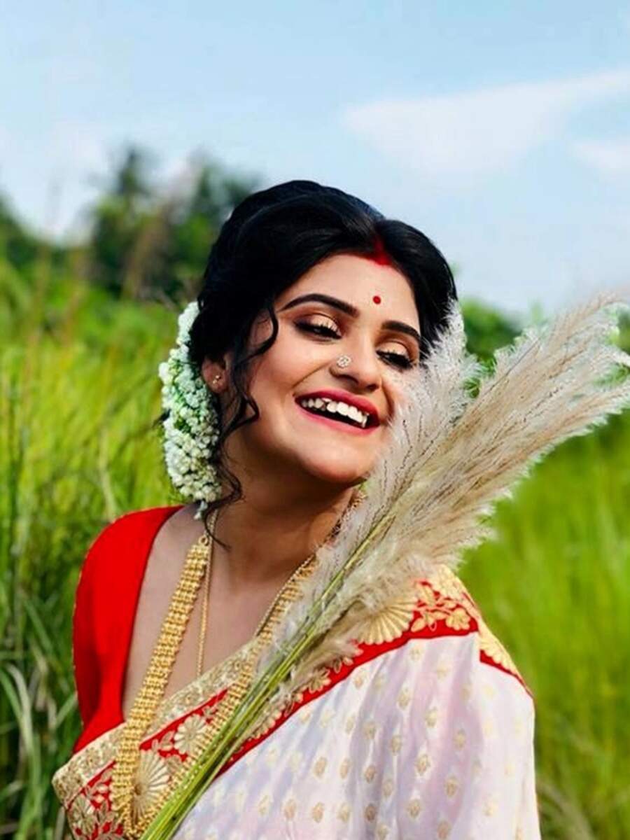 Birthday girl Sritama Bhattacharjee looks beautiful in these pics ...