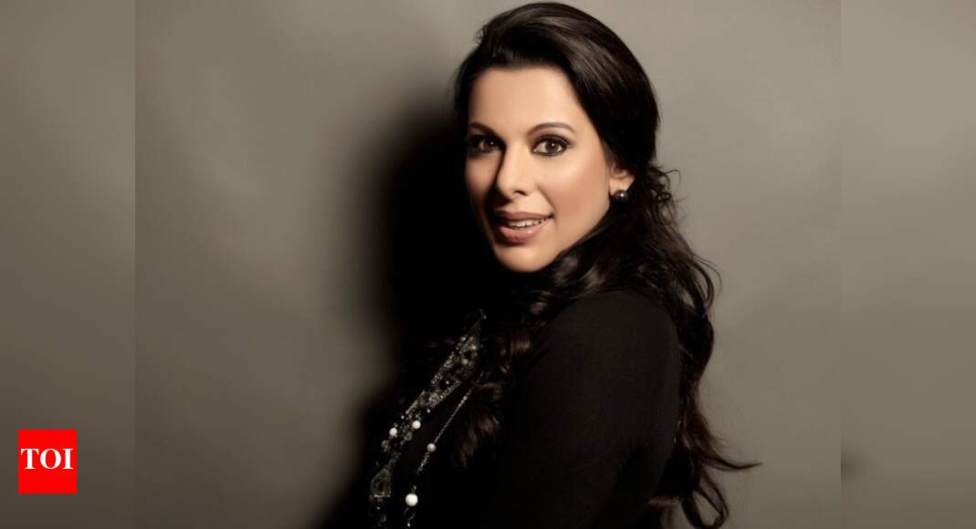 Pooja Bedi: I have really liked all my father's girlfriends, and wives ...