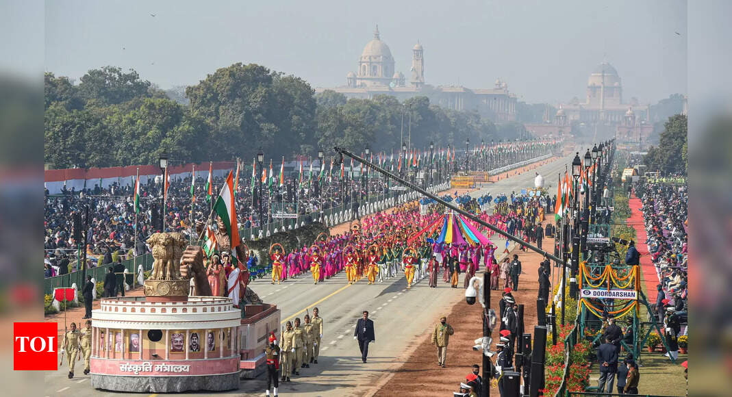 Rajpath revamp: Rs 286 crore tender floated to hire bleachers for R-Day ...
