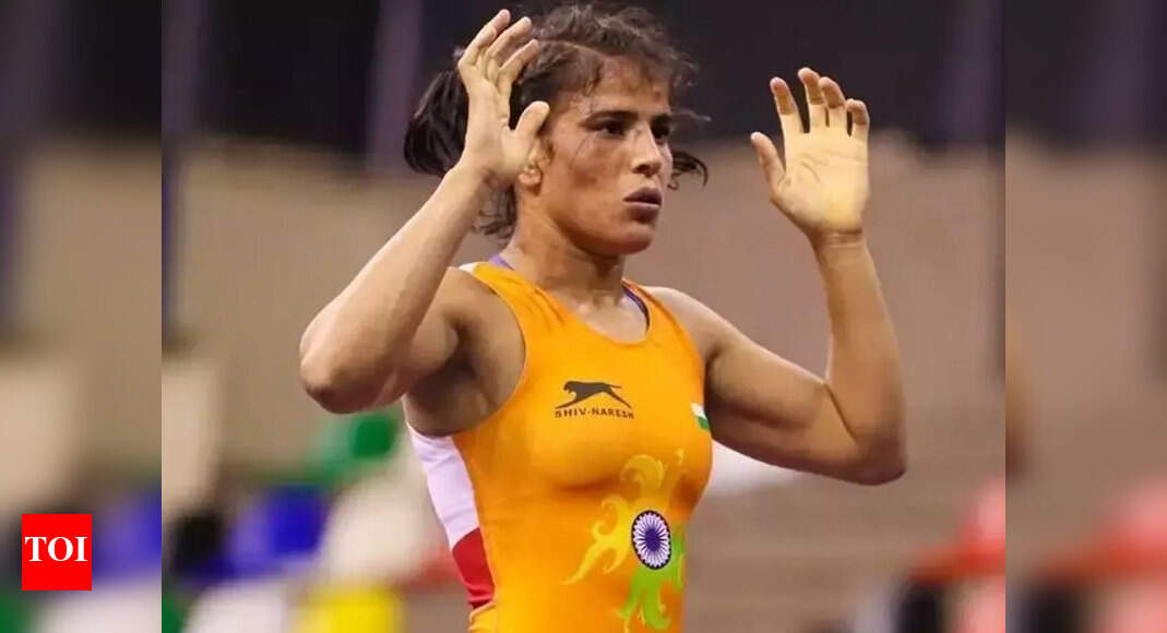 How coach Paramjeet Yadav changed Seema Bisla's wrestling career | More ...