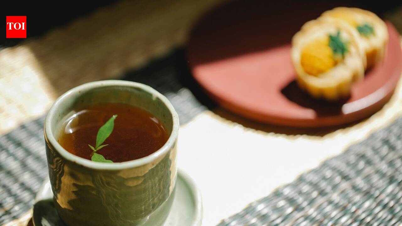 Cold & cough relief tea: Herbal tea with extracts of turmeric, tulsi ...