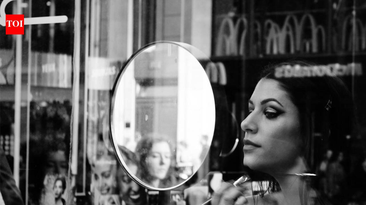Magnifying mirrors for your bathroom vanity | - The Times Reviews