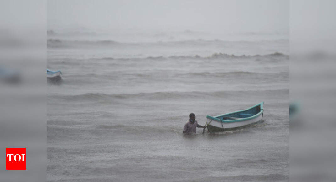 Cyclone Tauktae: Fishing boat from Pali in Bhayander with six onboard ...