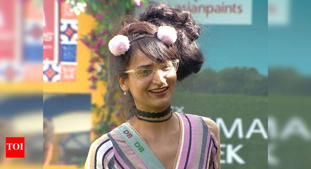 Bigg Boss Malayalam 3: Dimpal Bhal asks contestants not to project her ...