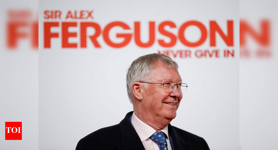 Alex Ferguson looks back on life and career in 'Never Give In ...