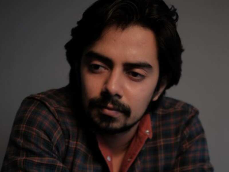 Devarshi Shah's latest intense photo is a treat to his fans | Gujarati ...