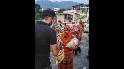 Uttarakhand: Foreigners living in Rishikesh extend help to daily wagers ...