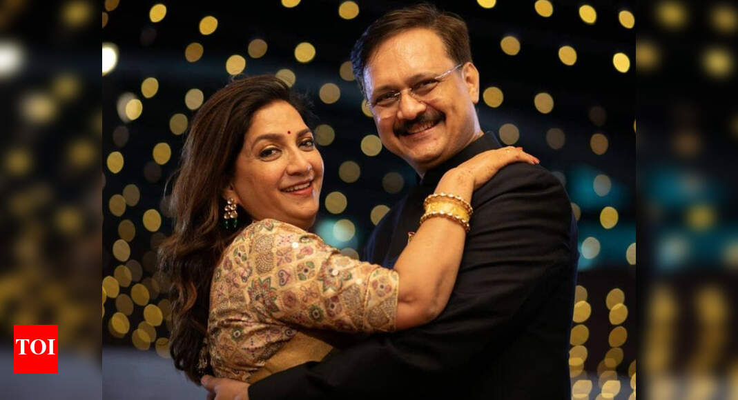 Sunil Barve celebrates 30 years of togetherness with wife Aparna; says ...