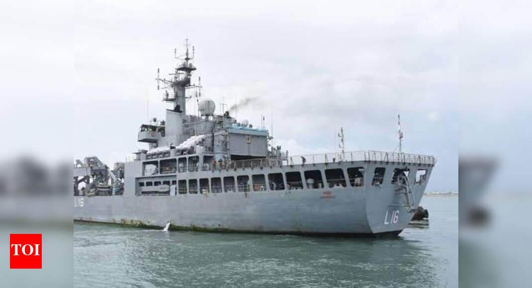 INS Shardul arrives at Kochi with 87 MT of liquid oxygen | India News ...