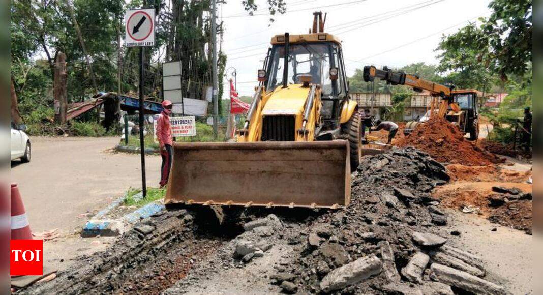 Frenzied road digging at Colva has locals worried about their safety ...