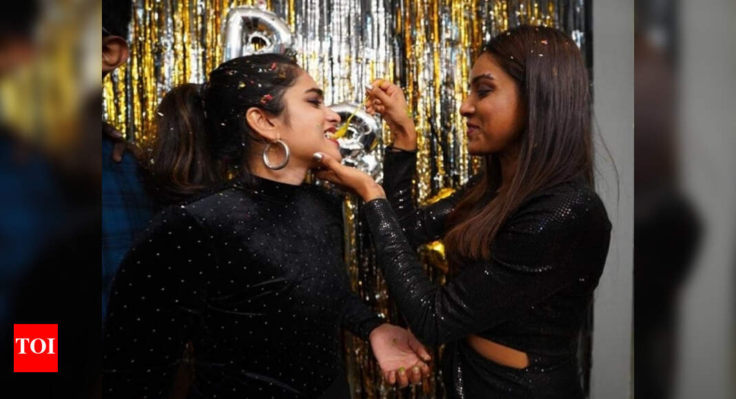 Vithika Sheru wishes BFF Punarnavi Bhupalam on her birthday with a throwback picture; says, "Be ...