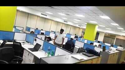Fake call centre busted, 3 held | Gurgaon News - Times of India