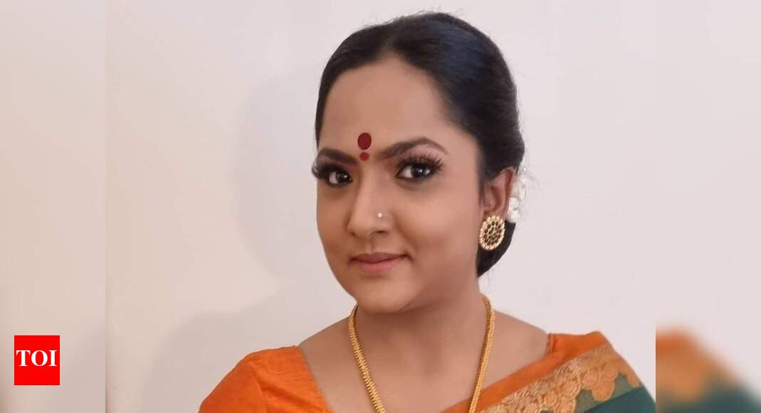 Manasa Joshi thanks fans for their love for Rajeshwari; read post ...