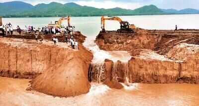 Godavari water released to Delta from Polavaram | Vijayawada News ...