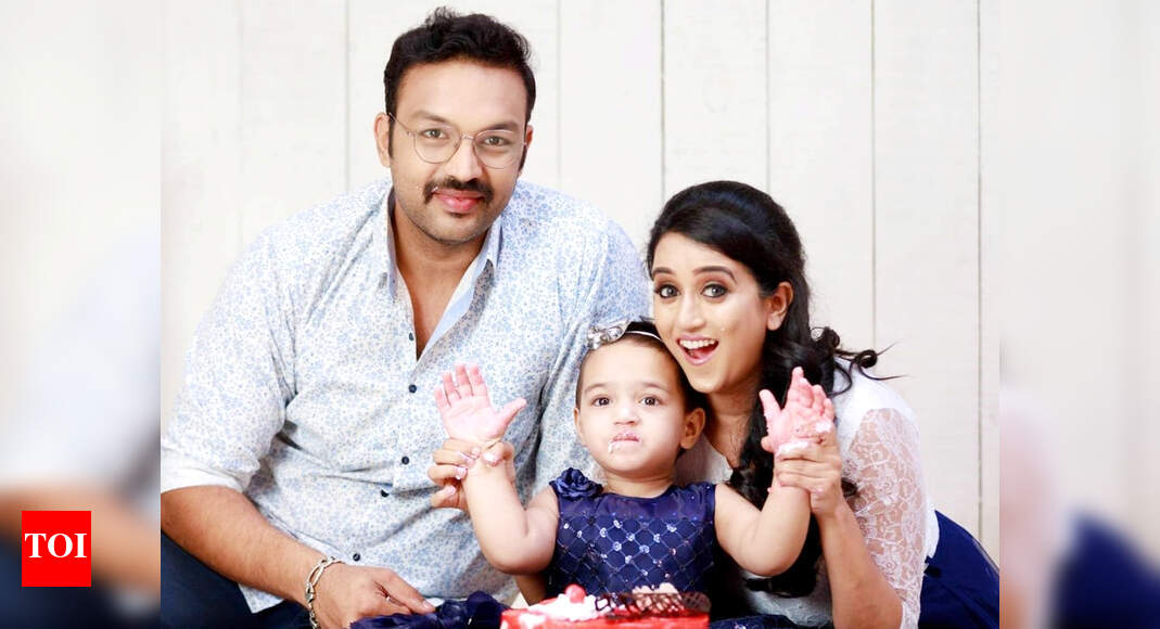 Amit Bhargav and Sriranjini Sundaram celebrate their fifth wedding ...