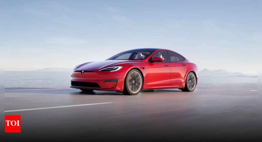 Tesla's new Model S gets official EPA range - Times of India