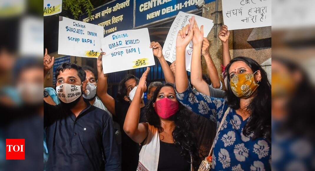 Delhi Riots News: Student activists Natasha Narwal, Devangana Kalita ...