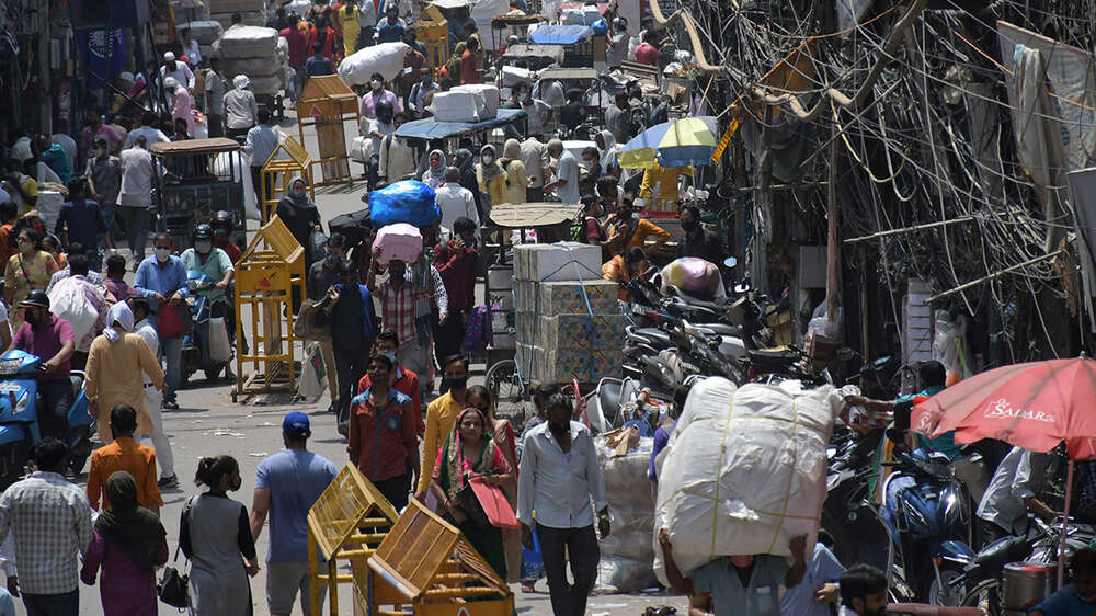 A glimpse of the snarling crowd as markets reopen | The Times of India