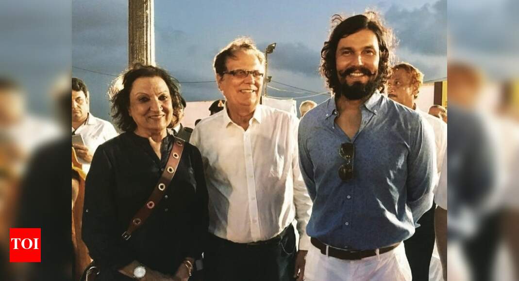 Randeep Hooda wishes parents on their 50th wedding anniversary | Hindi ...