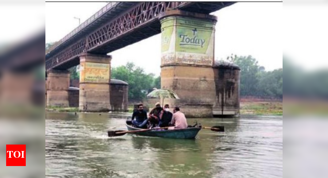 Team inspects Old Ganga Bridge to assess its condition | Kanpur News ...