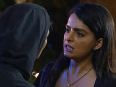 Kundali Bhagya: Megha sneaks into Luthra villa, Sherlyn decides to rob ...