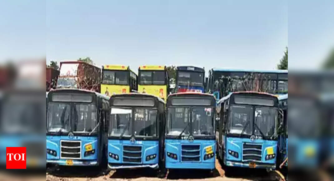 PMPML will allot 300 electric buses to Metro feeder service | Pune News ...