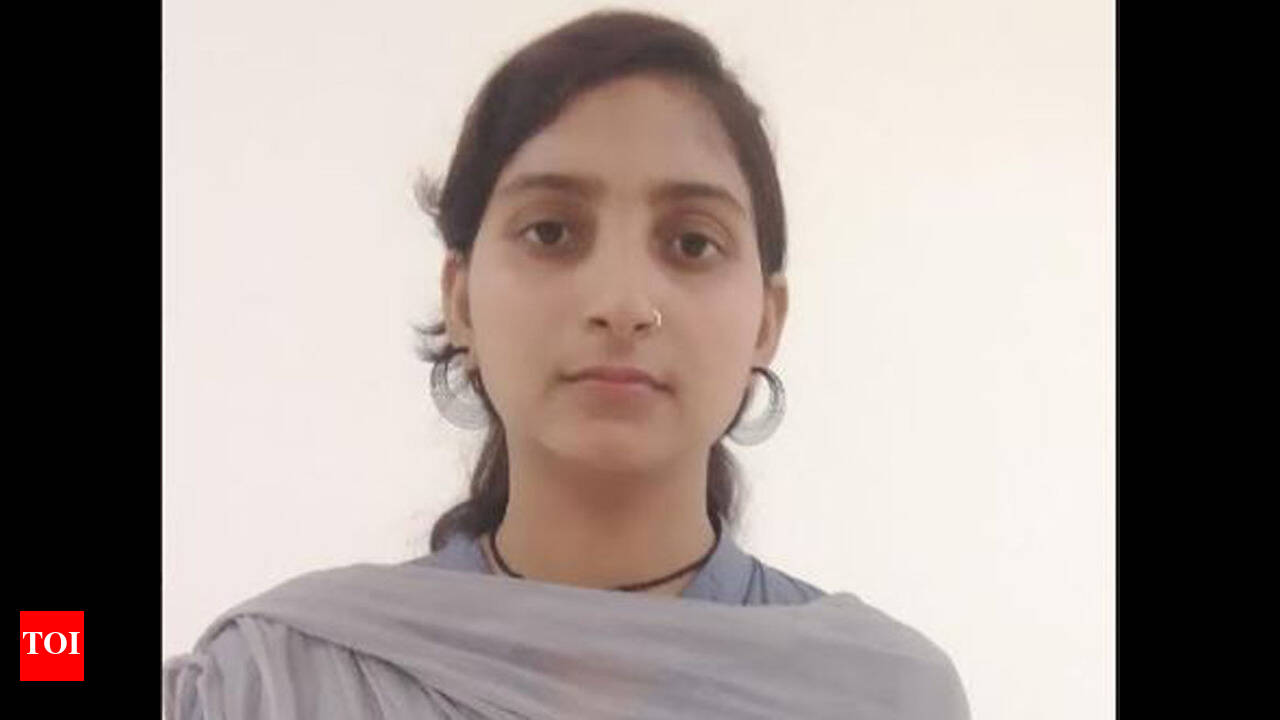 Aarti Tiwari's Instagram, Twitter & Facebook on IDCrawl