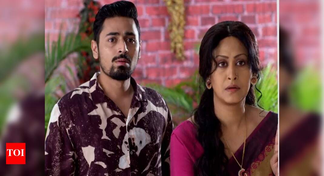 Sreemoyee: Protagonist Sreemoyee comes back home - Times of India