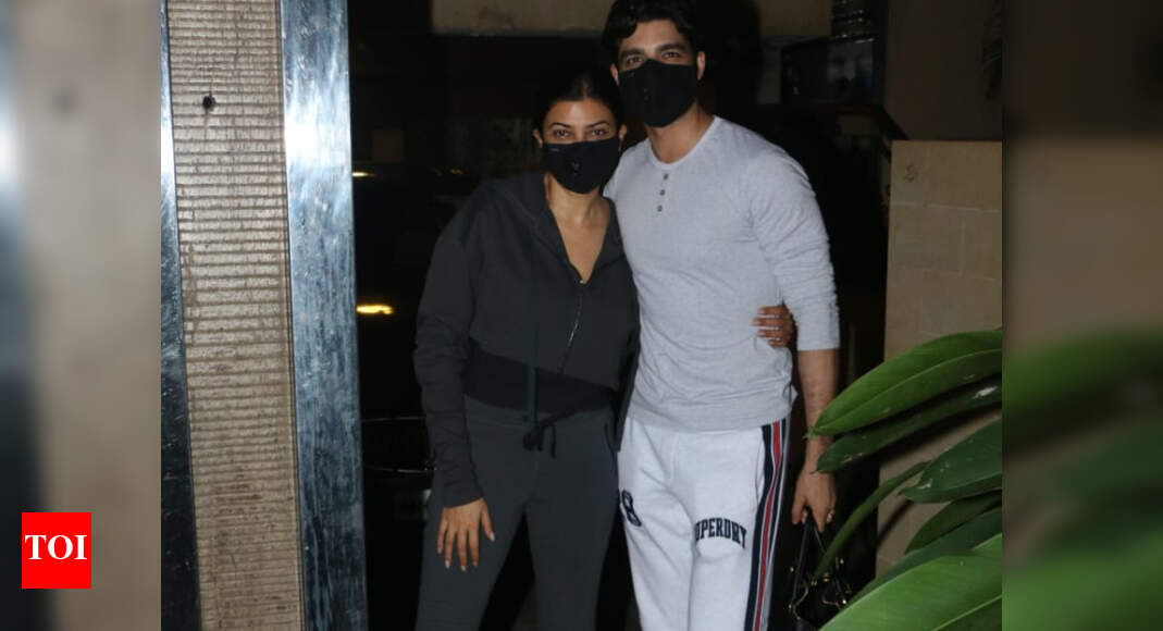 Fan proposes Sushmita Sen during live chat, jealous boyfriend Rohman ...