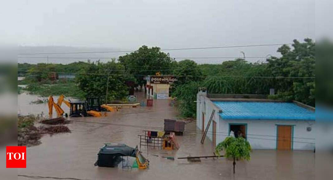 Andhra Pradesh: Unprecedented rainfall batters several parts of Kurnool ...
