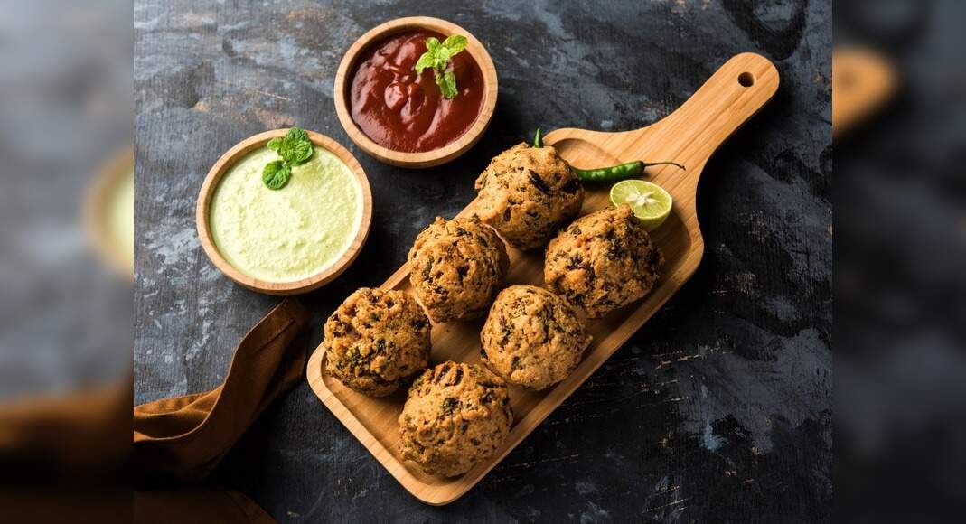 Baked Pakora Recipe: How to Make Baked Pakora Recipe at Home | Homemade ...