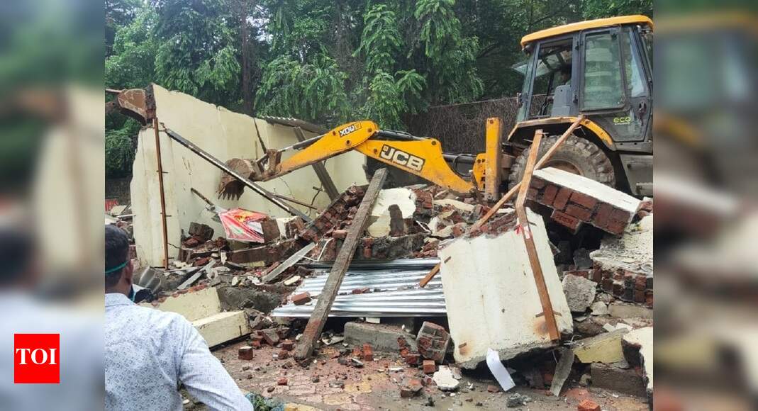 Thane: TMC cracks down on 13 unauthorised constructions | Thane News ...