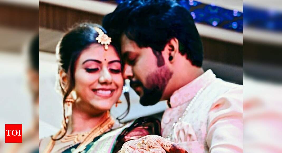 Kannada actor Deepak Mahadev gets engaged to actress Chandana ...