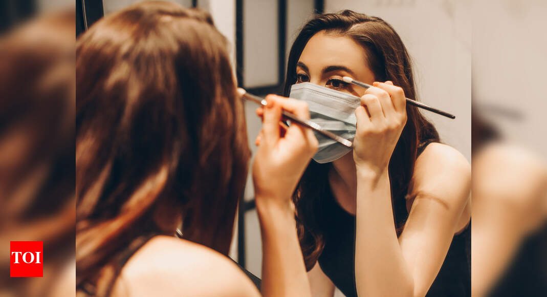 Mask Proof Makeup: Can you really mask-proof your makeup? | - Times of ...
