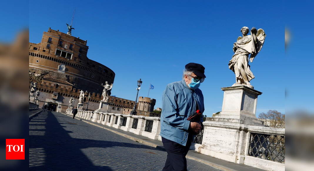 Italy arrests four suspected of sending funds to Islamic state - Times ...