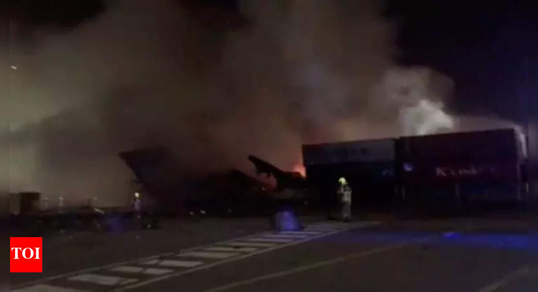 Fiery explosion erupts on ship at major global port in Dubai - Times of ...