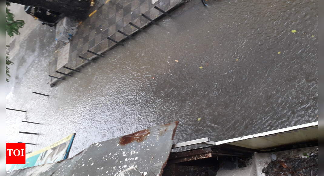 Bmc Error Building Suffers Times Of India