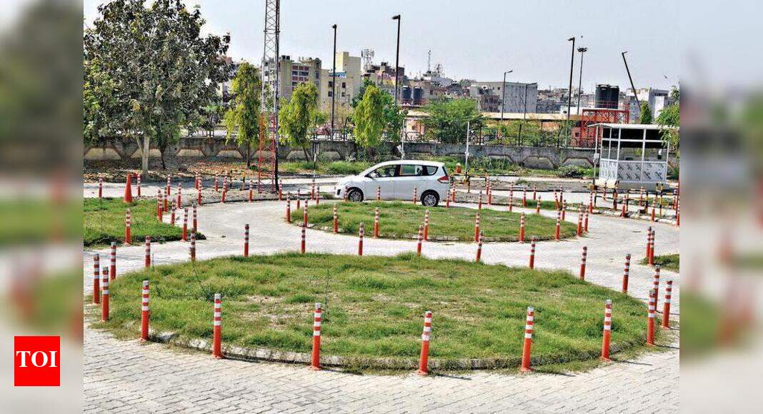 Delhi: From next year, you can take driving licence test any day of the ...