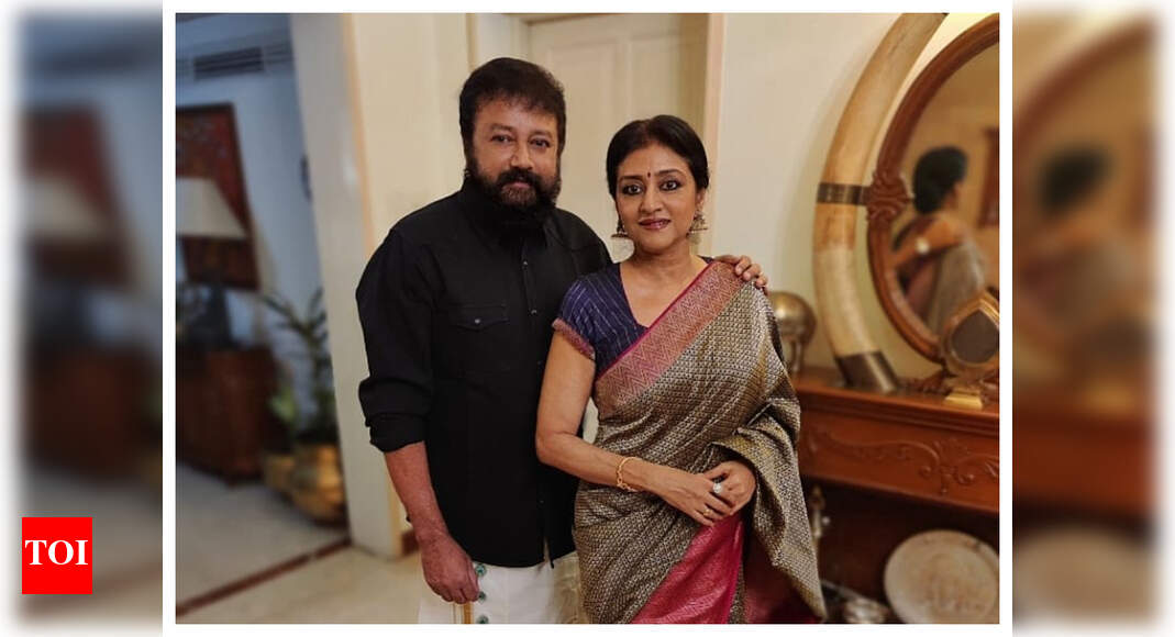 Jayaram: #CoupleGoals: THIS picture of Jayaram and Parvathy is all ...