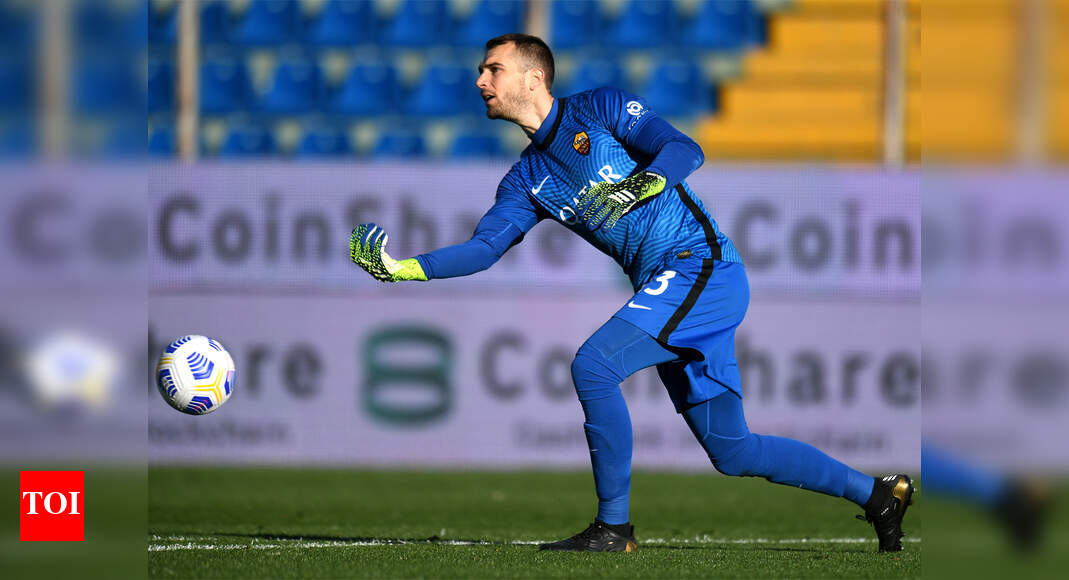Marseille sign Roma keeper Pau Lopez in loan deal | Football News ...