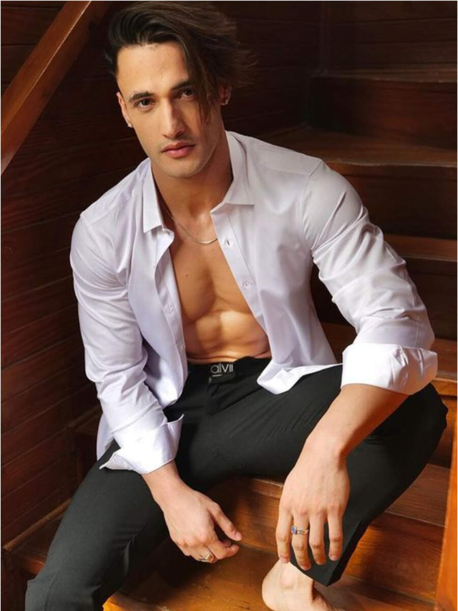 Asim Riaz | Birthday special: BB13 fame Asim Riaz’ fit looks | Times of ...